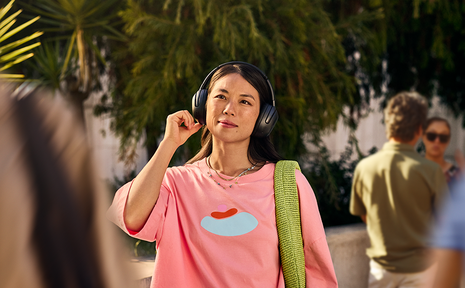 JBL Tour One M3 | Wireless over-ear Noise Cancelling headphones