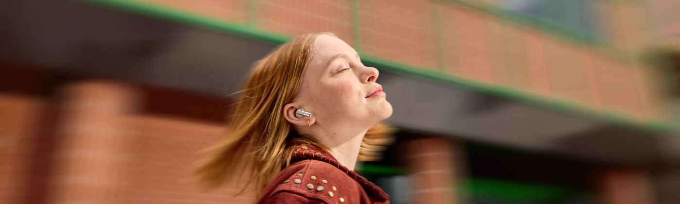 What are the best earbuds for small ears? | JBL