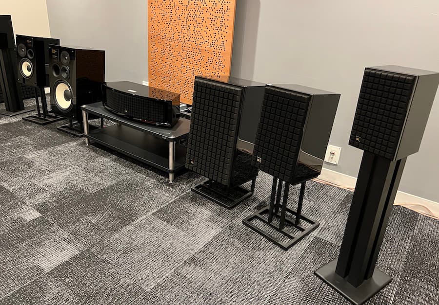 JBL Classic Series Loudspeakers Are Now Back In Black: CEDIA 2022