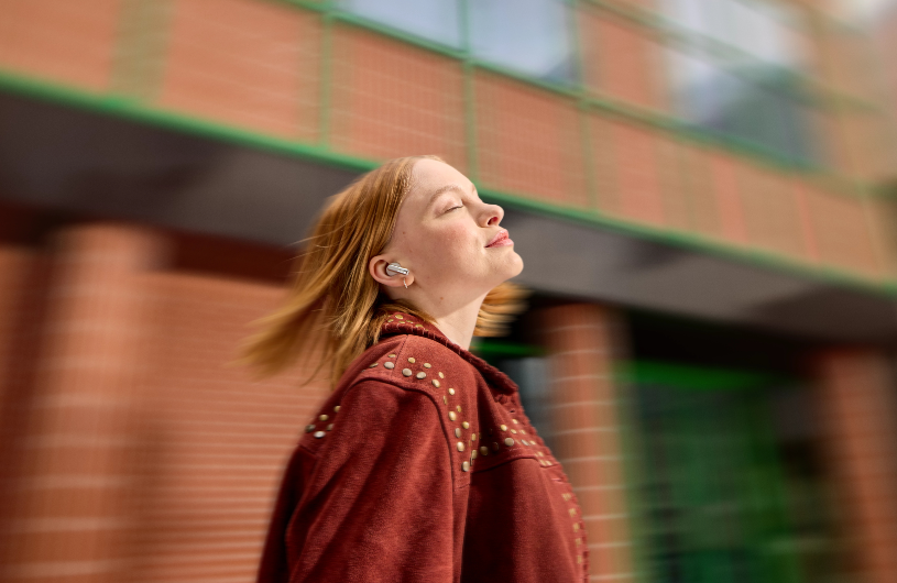 What are the best earbuds for small ears? | JBL