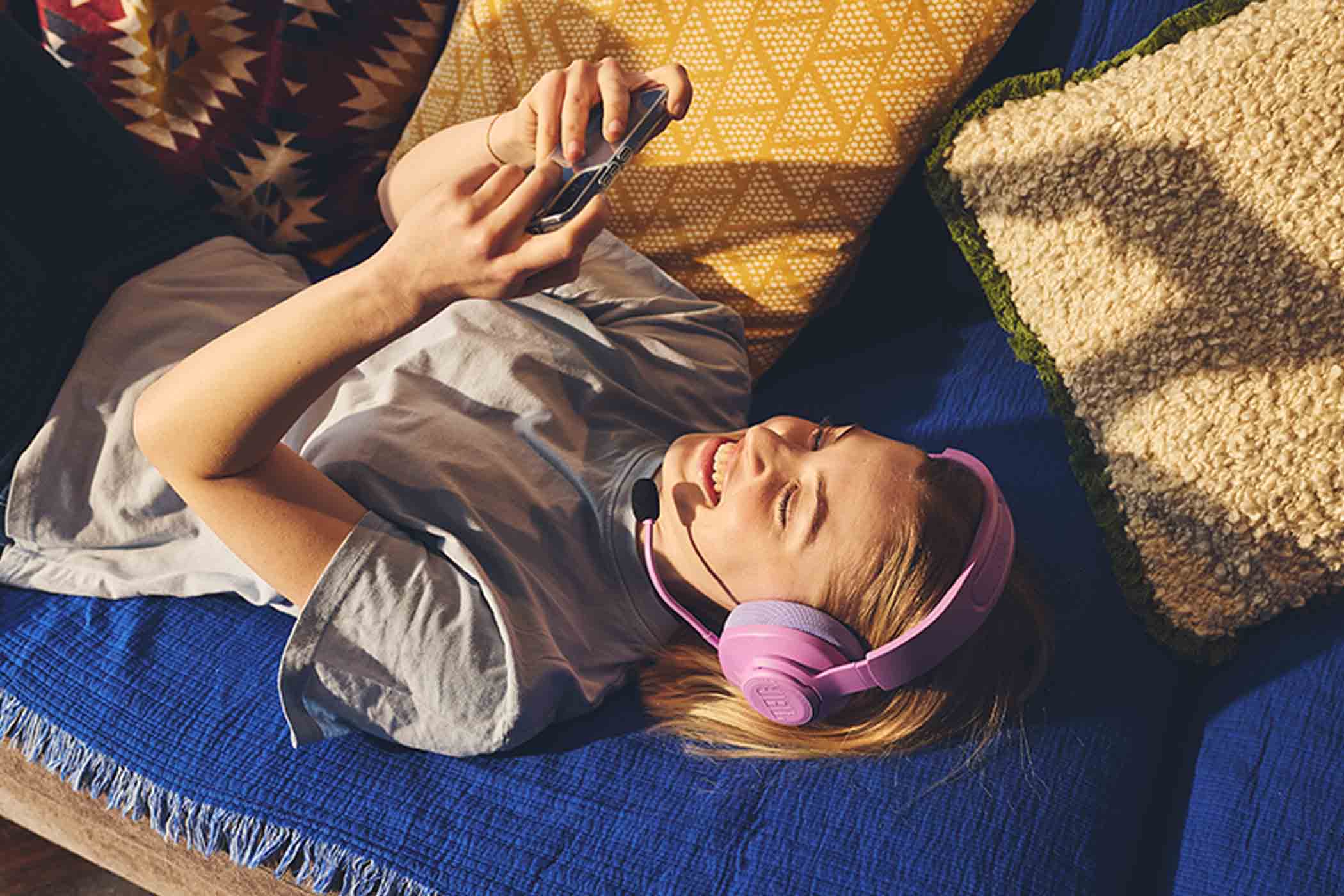 JBL Quantum 360 Wireless | Wireless over-ear gaming headset with ...