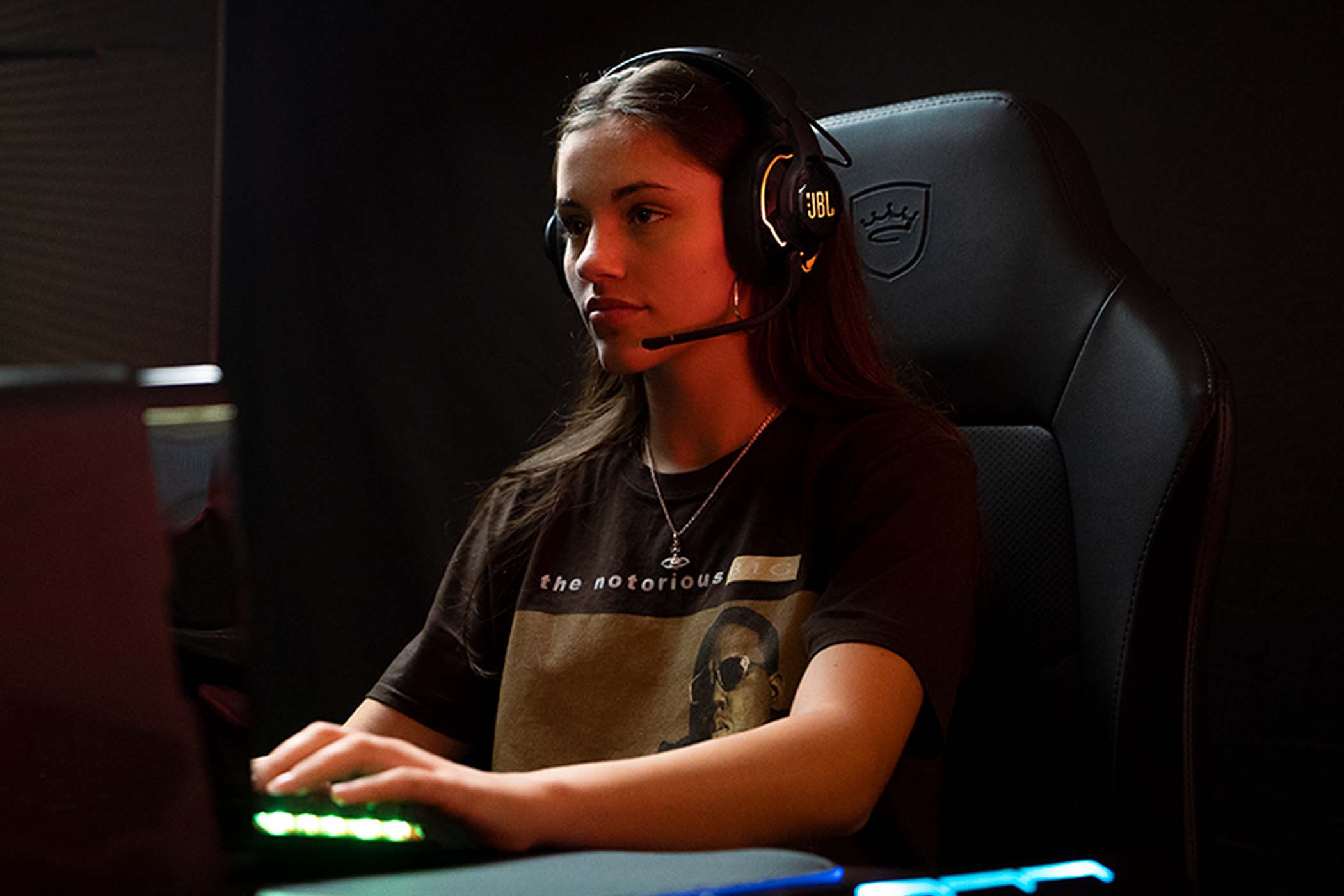 Jbl Quantum Wireless Wireless Over Ear Performance Gaming Headset With Head Tracking