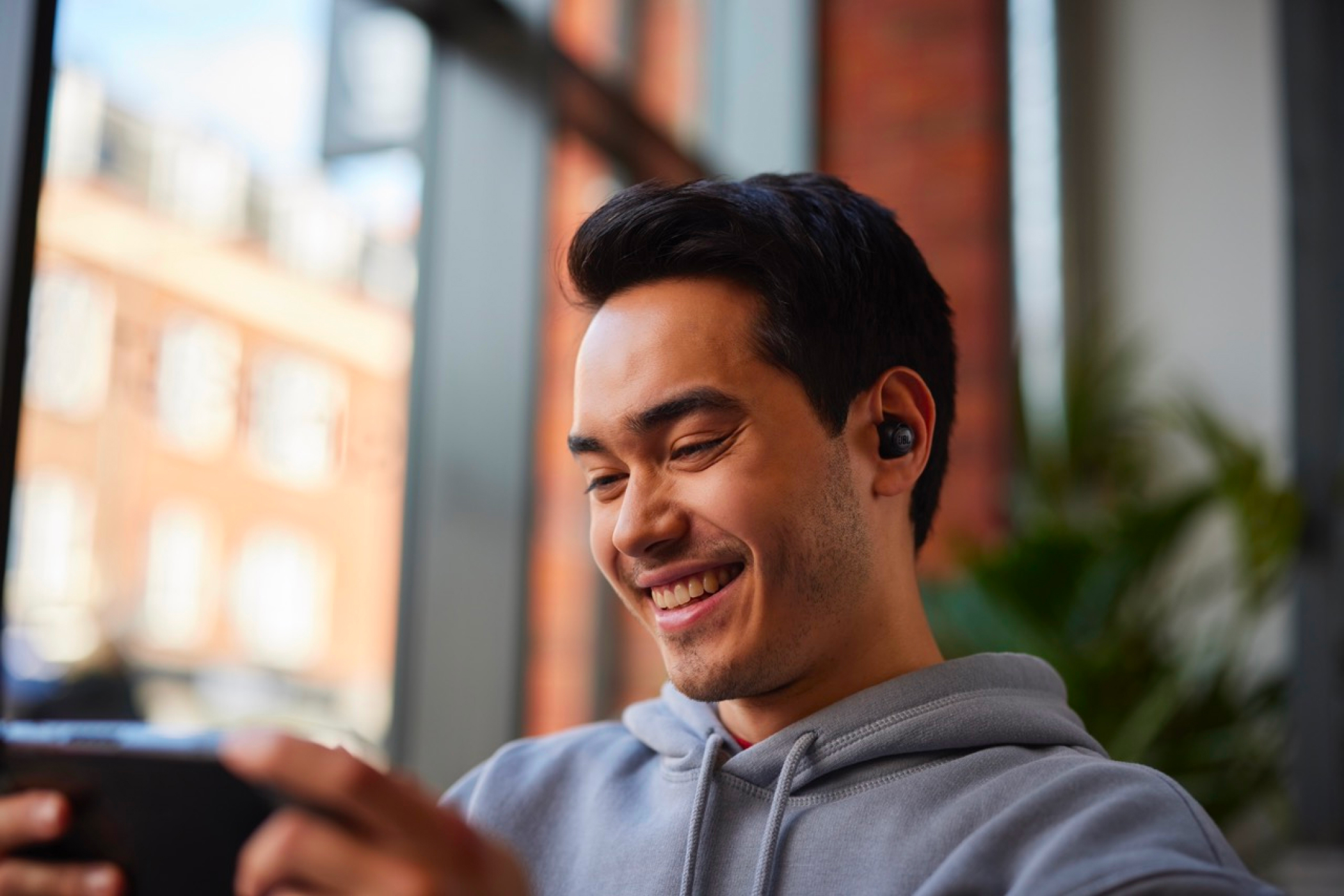 JBL Quantum TWS | True wireless Noise Cancelling gaming earbuds